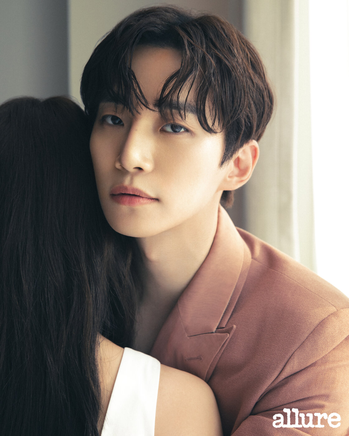 Entrevista da revista Allure com Junho – Edição de Julho/2022 | 2PM Brasil